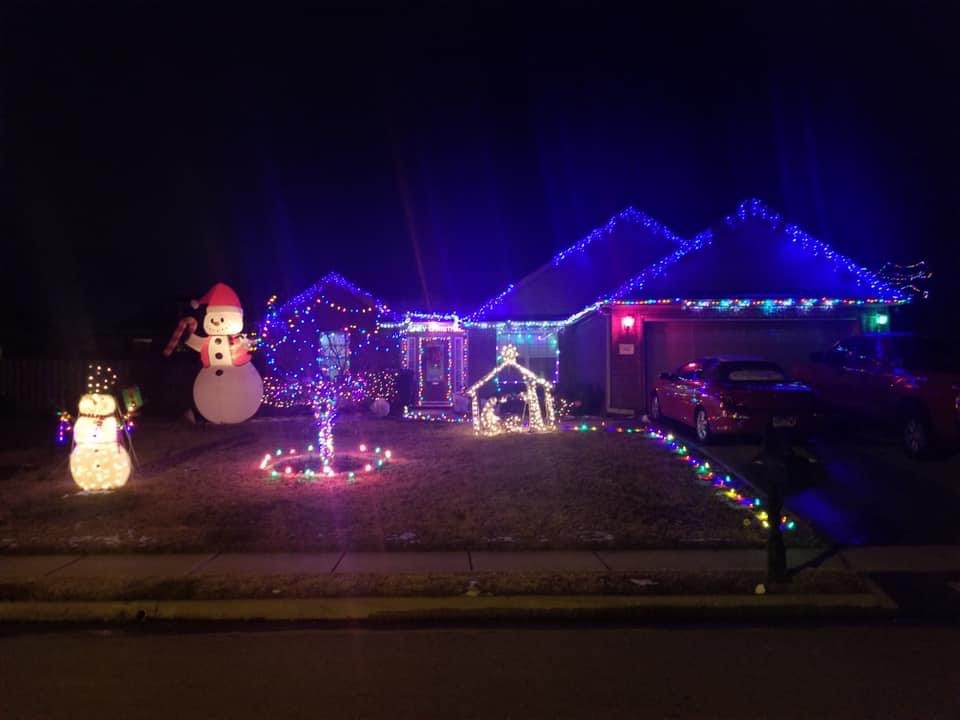 Holiday Decorating Contest Winner - Sienna Estates POA